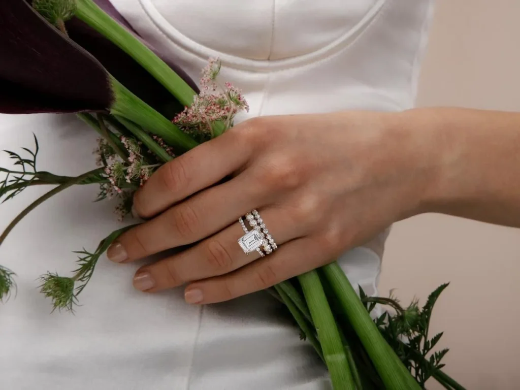 The Best Metal Settings for Emerald Engagement Rings – Cool King Zone